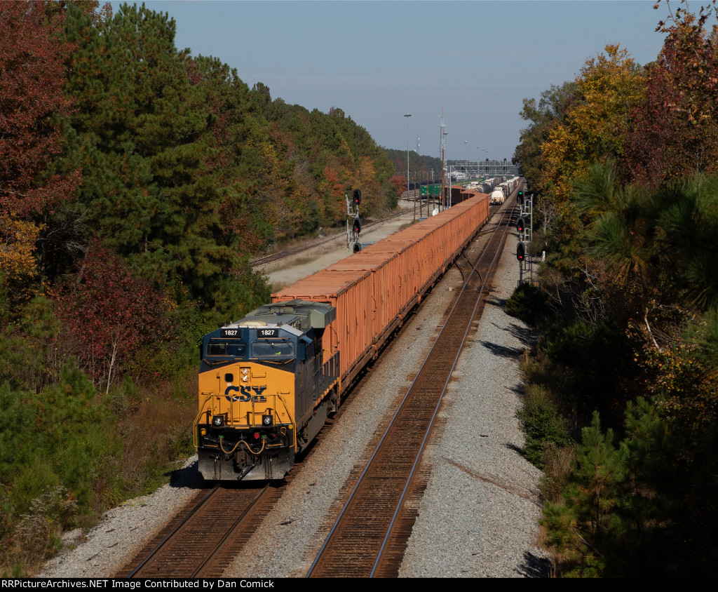 CSXT 1728 Leads M409-28 at South Collier